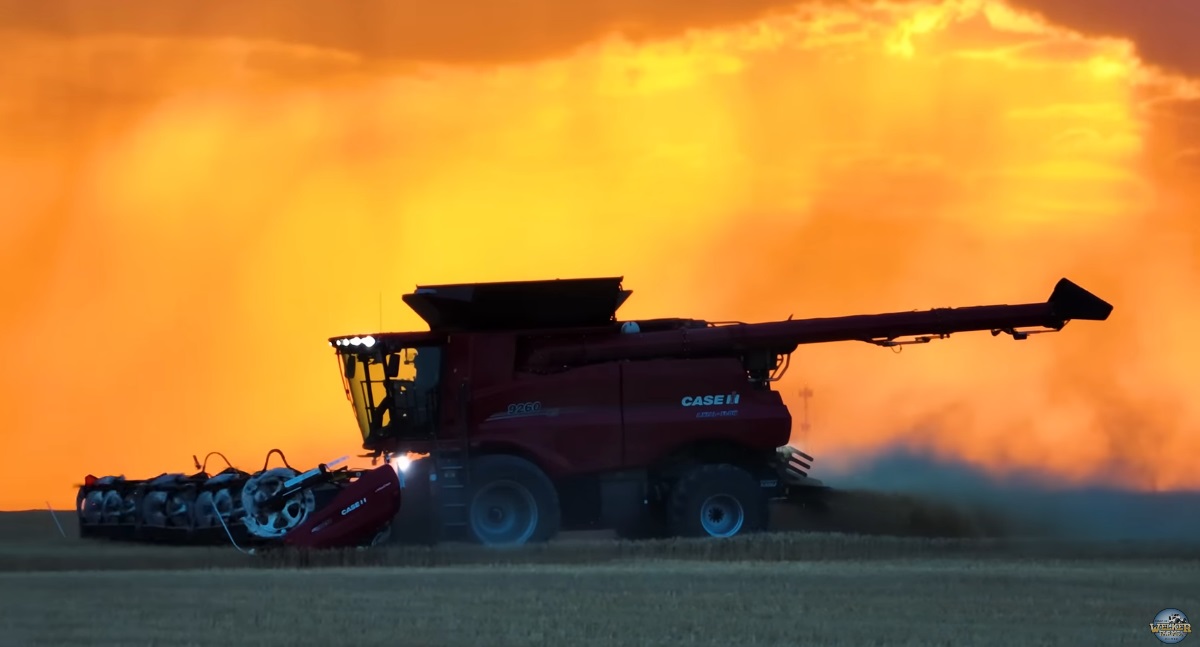 Welker Farms -- It's combine demo time! The all new CASE IH 9260 Axiel ...