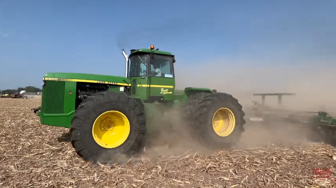 bigtractorpower - JOHN DEERE 8850 KINZE Re-Power Tractor - In this video Big Tractor Power is ...