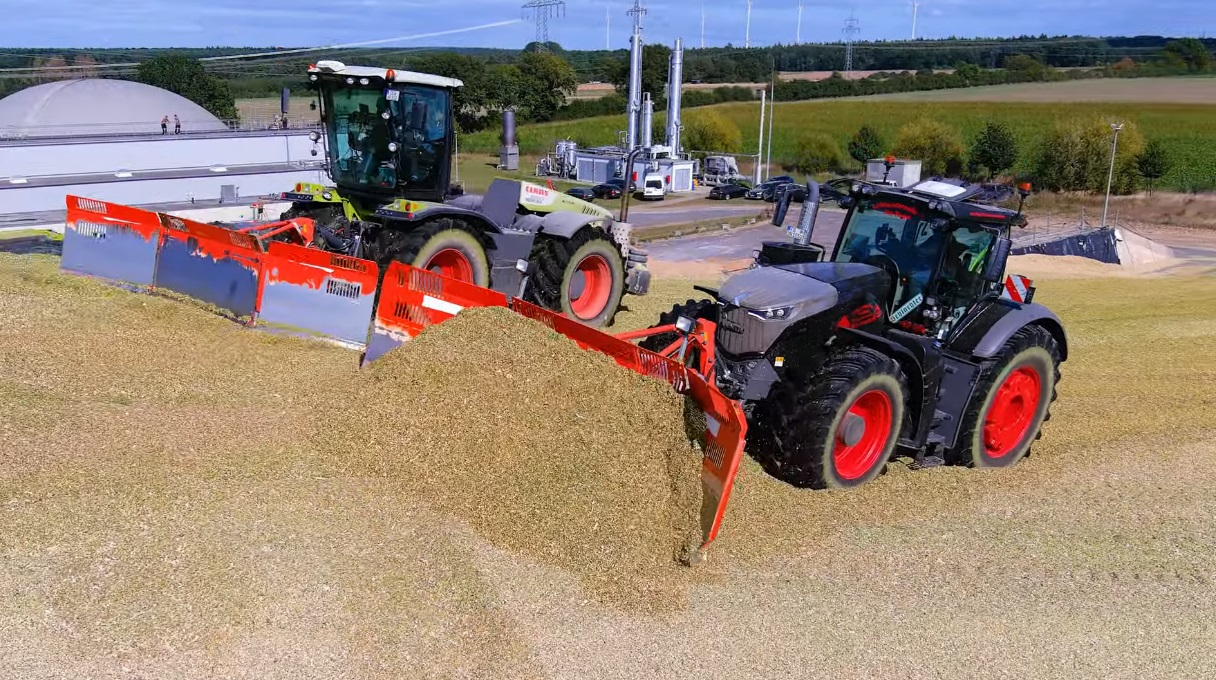 Kamasu666 Agri Videos -- Corn 2024 – Fendt 1050, Claas Xerion 5000 ...