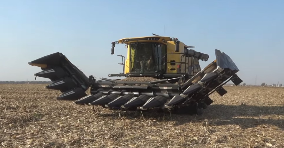 bigtractorpower -- In this video Big Tractor Power is out in the field with a 544 hp 410 bu NEW ...
