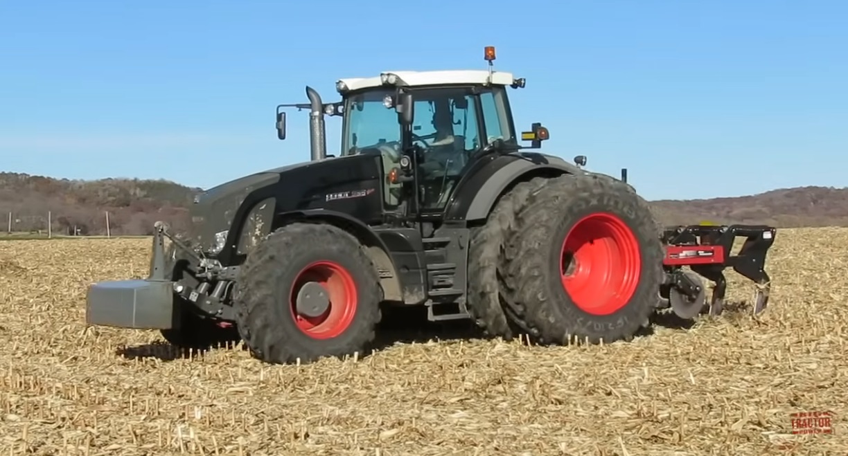 bigtractorpower -- In this video Big Tractor Power is out in the field with a 300 hp FENDT 933 ...