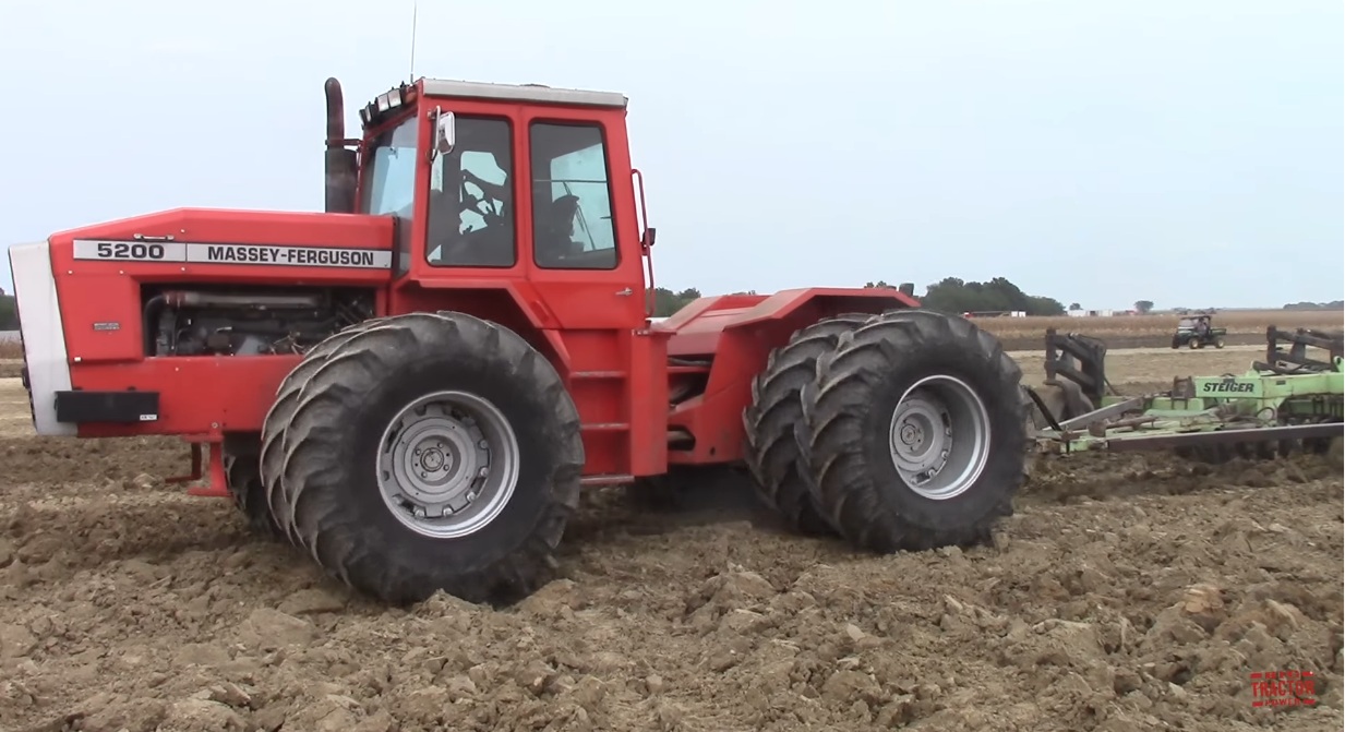 bigtractorpower -- In this video Big Tractor Power is out in the field with a 390 hp MASSEY ...