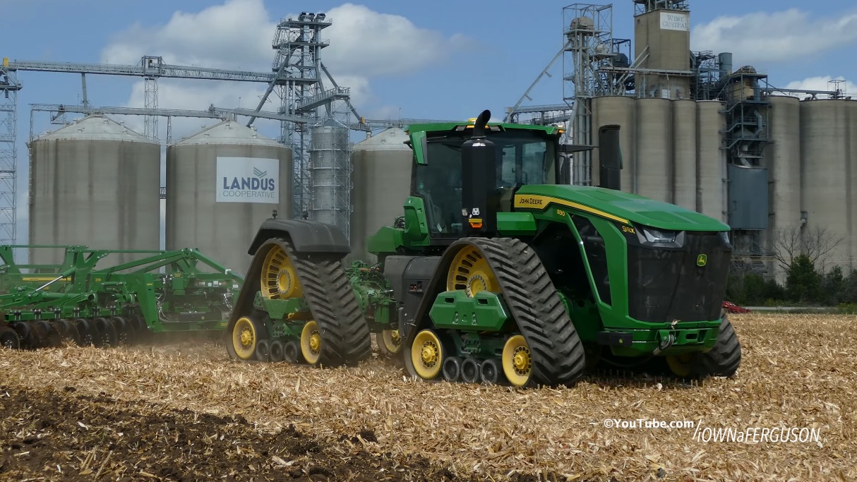 The Biggest John Deere tractor ever produced. This is the John Deere 9RX 830 articulated tractor ...