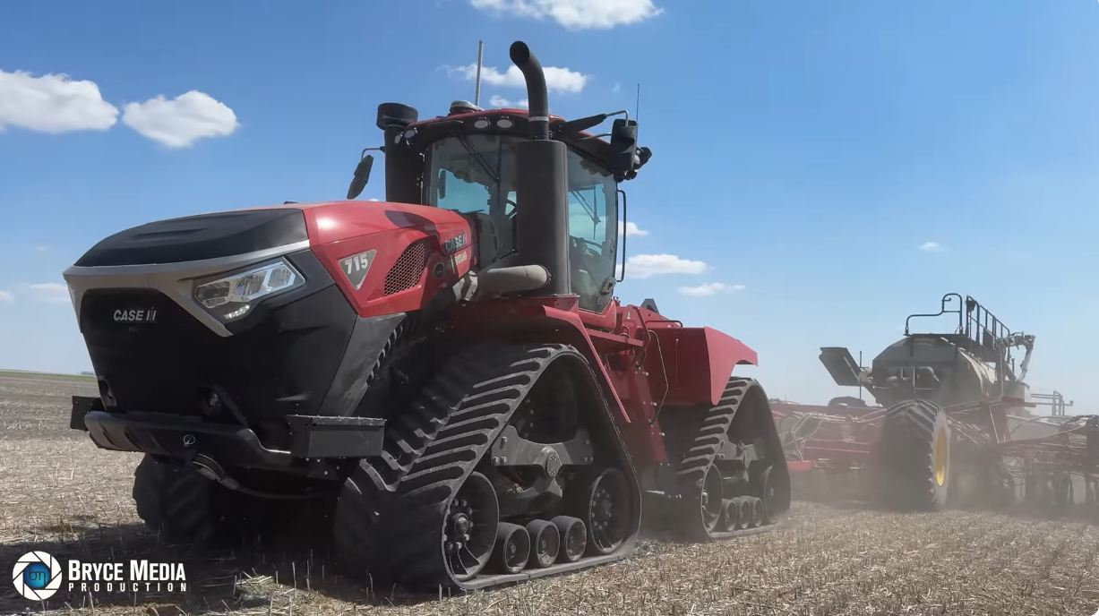 Case IH Quadtrac 715 x2 & Bourgault Airdrill - Canadian Farming ...