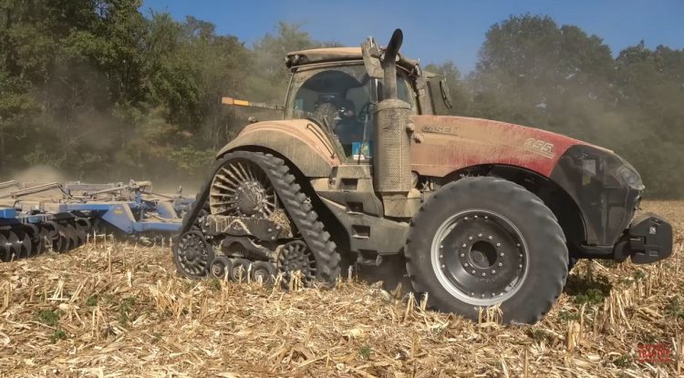 In this video Big Tractor Power is out in the field with a 355 hp CASE ...